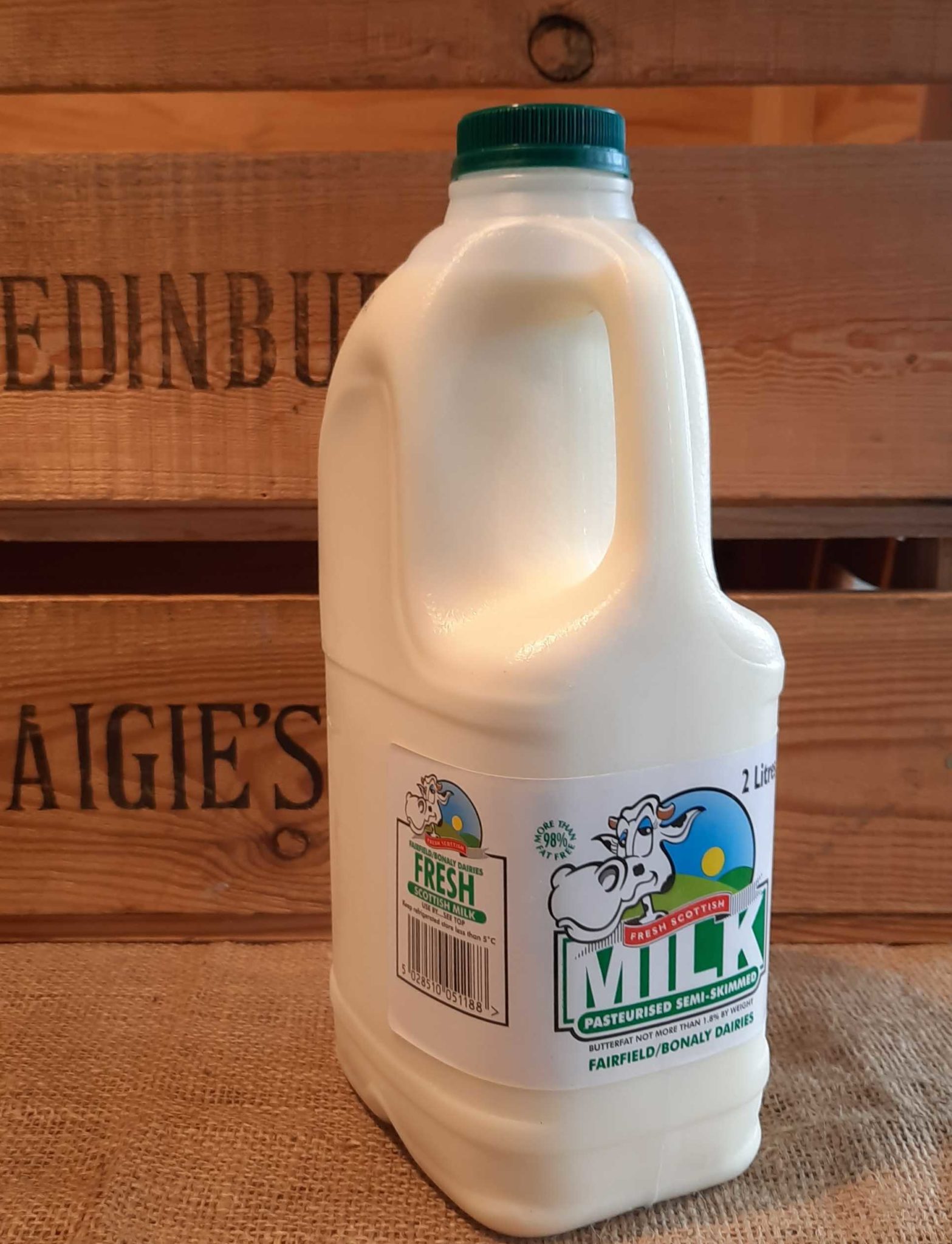 Bonaly 2ltr Semi Skimmed Milk - Craigie’s Farm, Deli, Café and Farm Park